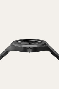 BLACK MAMBA – Louis Cartel